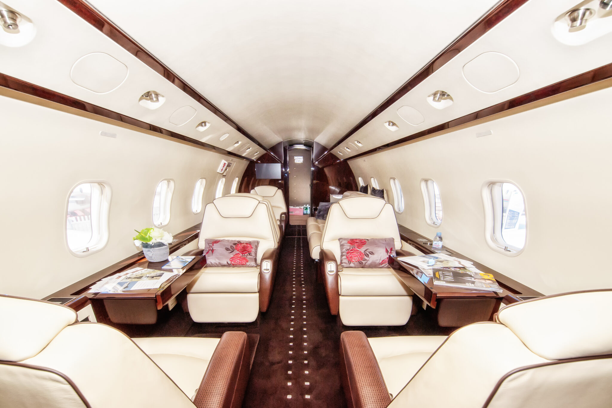 Challenger 300 Private Jet - The Jet Collection